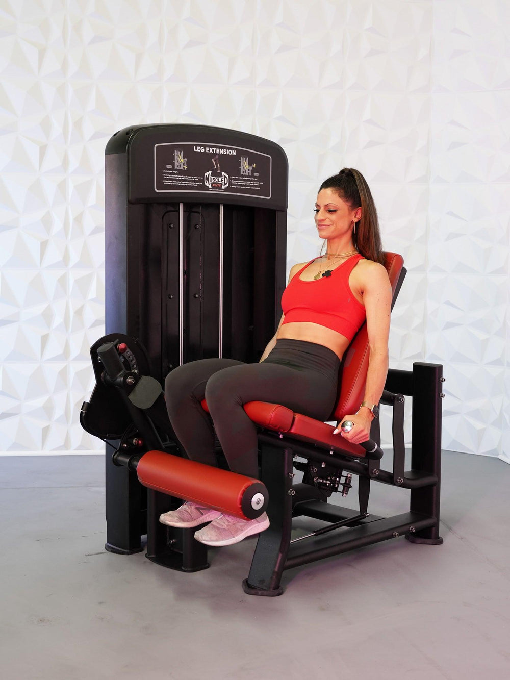 Elite Selectorized Leg Extension - Muscle D Fitness - Commercial Grade